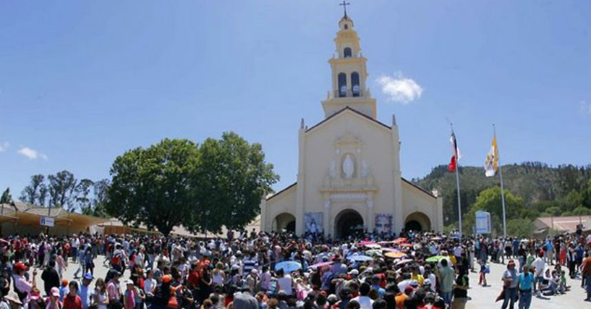 Los chilenos, devotos de los santos y milagros: El poder de las mandas ...