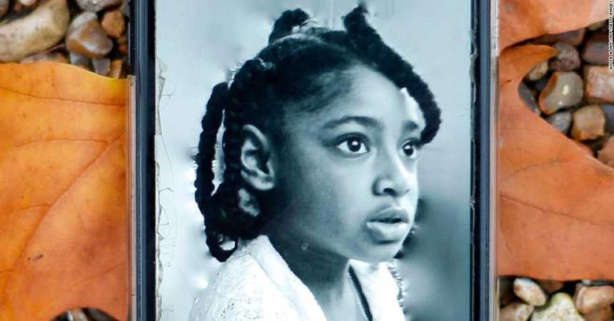 Ella-Adoo-860 - La Red